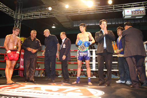 photos_news_Y.Ozkul_avec_le_coeur_yetkin_ozkul_rmboxing_vs_komptchelek ...